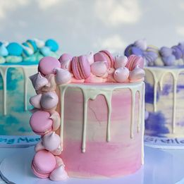 Click and Collect Cakes (Larger Cakes) – This Little Cakery