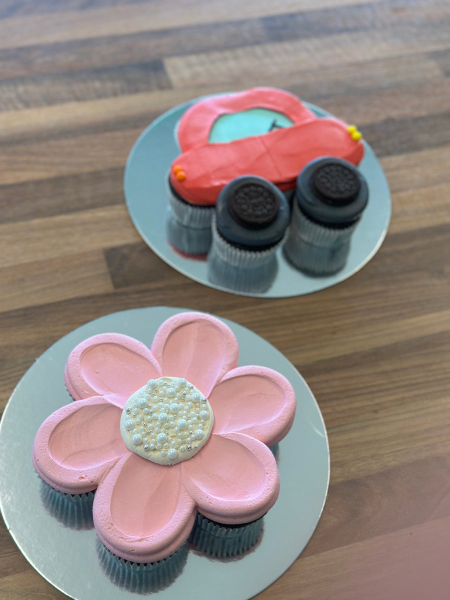 Flower. Pull-a-part cupcake cake! – This Little Cakery
